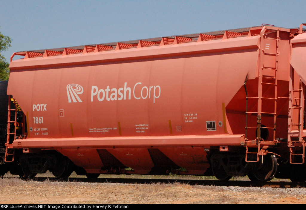 Potash Corporation (POTX) covered hopper #1861